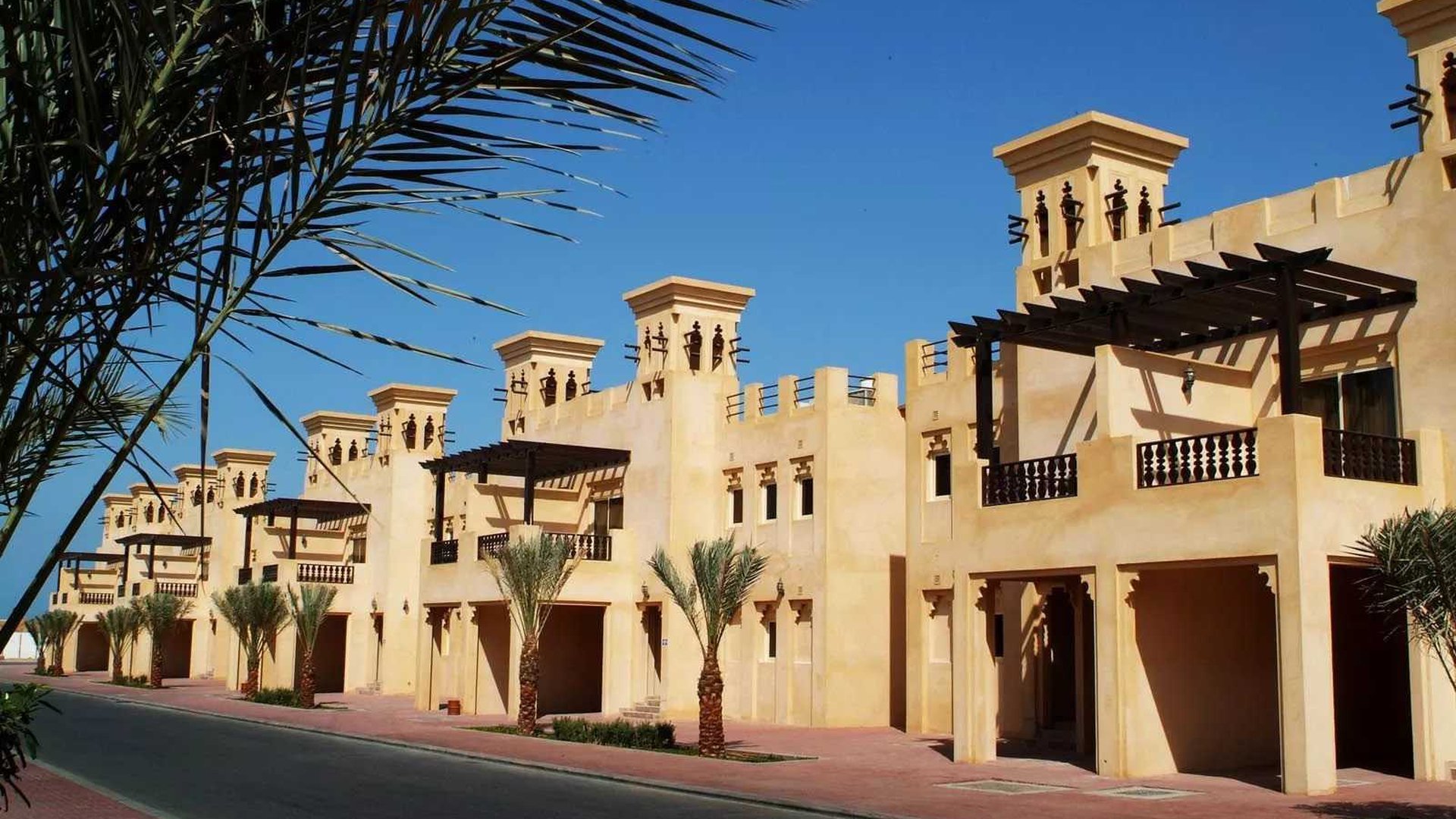 AL HAMRA VILLAGE in Al Hamra Village, Ras Al Khaimah, UAE № 363976 from ...