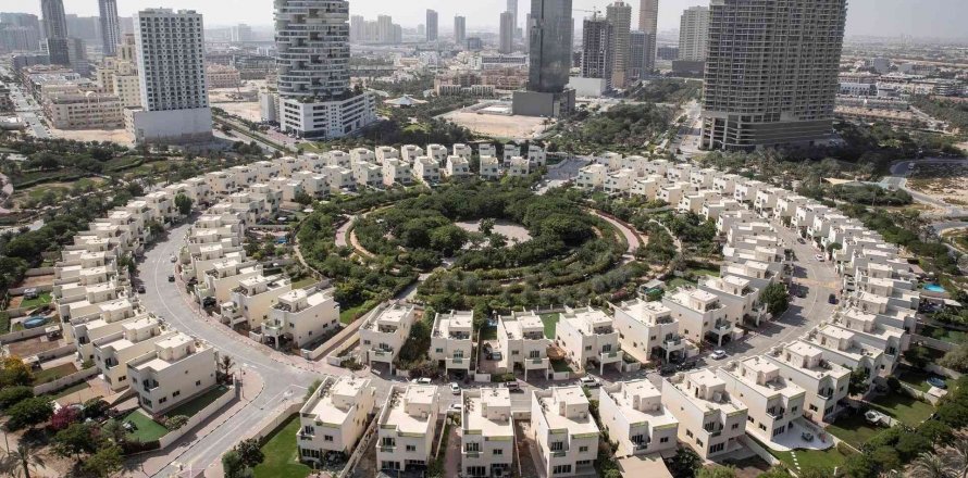 NAKHEEL CIRCLE VILLAS in Jumeirah Village Circle, Dubai, UAE № 294471 ...